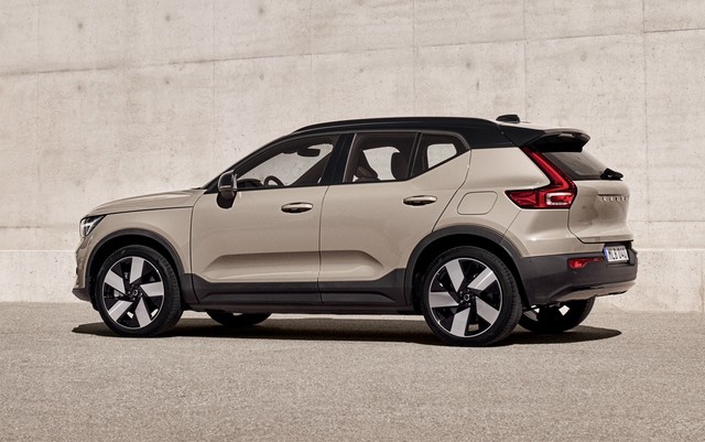Vídeo: Volvo EX40 2025 será o sucessor do XC40; veja como é