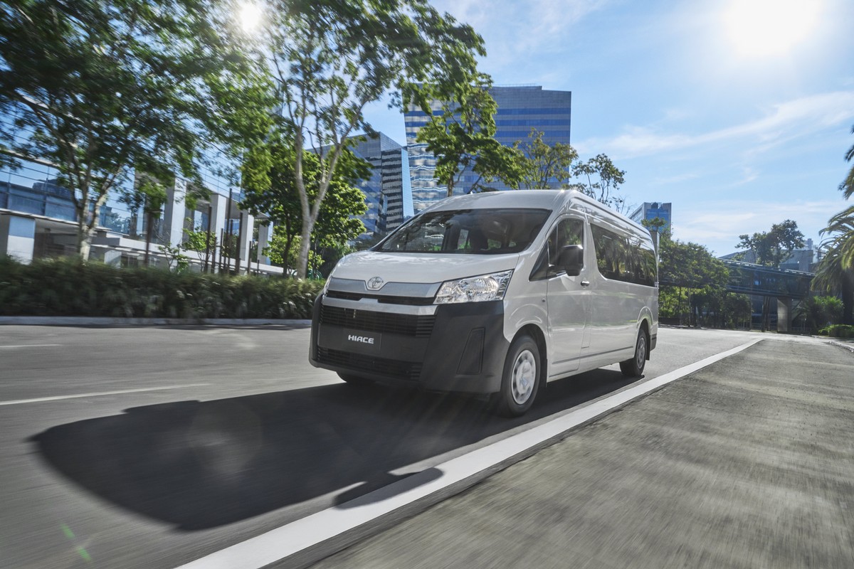 Toyota Hiace estreia no Brasil com alma e solidez da Família Hilux