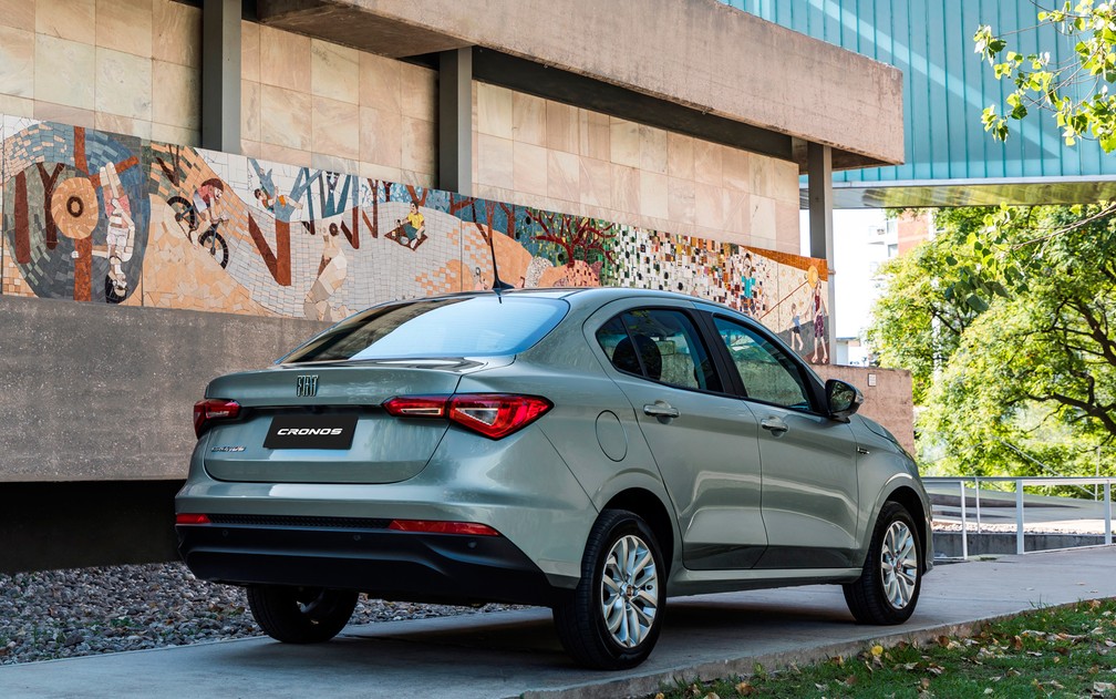 Fiat Cronos parte de R$ 53.990; veja todos os preços