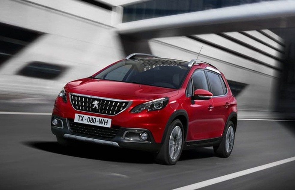 Peugeot 2008 ganha novo visual para Salão de Genebra