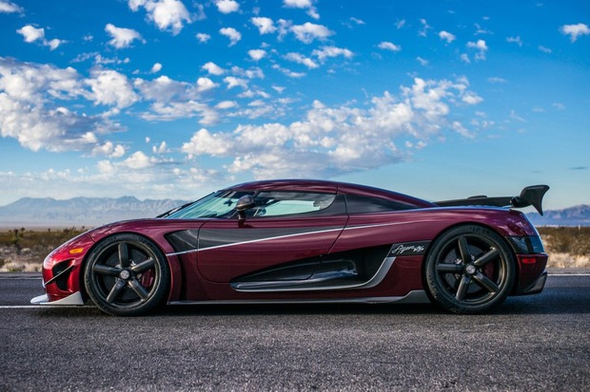 Koenigsegg Agera RS pode ser o maior devorador de recordes que você já viu