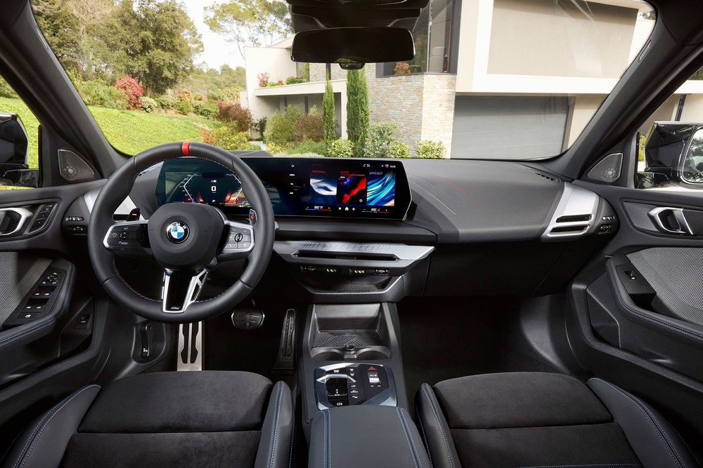 Novo BMW Série 1 insiste em ser hatch em mundo dominado por SUVs