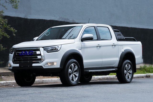 JAC lança van de sete lugares, picape mais potente e caminhão de R$ 1,1 ...