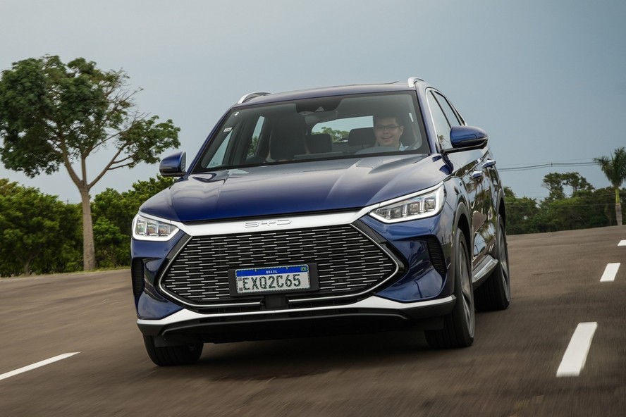 BYD Song Plus será o primeiro híbrido flex da marca; veja quando chega