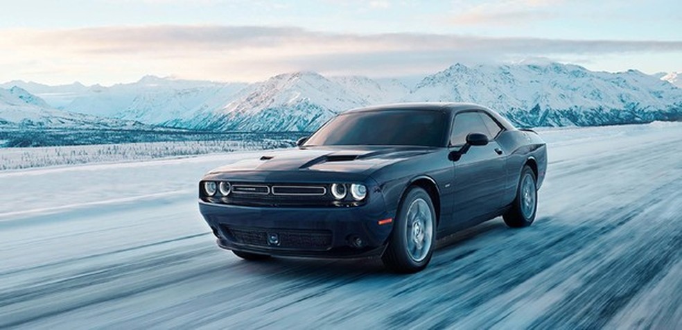 Dodge coloca tração integral no Challenger GT