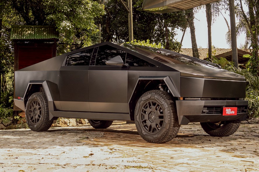 Teste: Tesla Cybertruck é diferente de um carro comum em absolutamente tudo