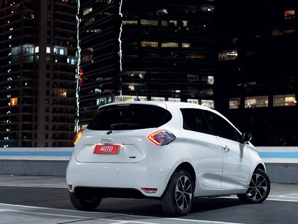 Renault Zoe: elétrico tem acabamento de Clio e preço de Jeep Compass