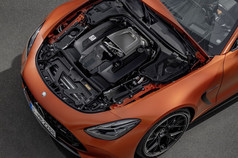 Novo Mercedes-AMG GT estreia como carro mais rápido da marca no Brasil
