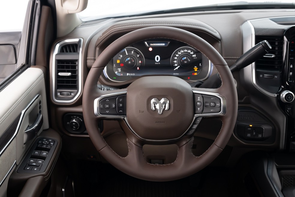 Ram 2500 2025: preço, equipamentos e primeiras impressões