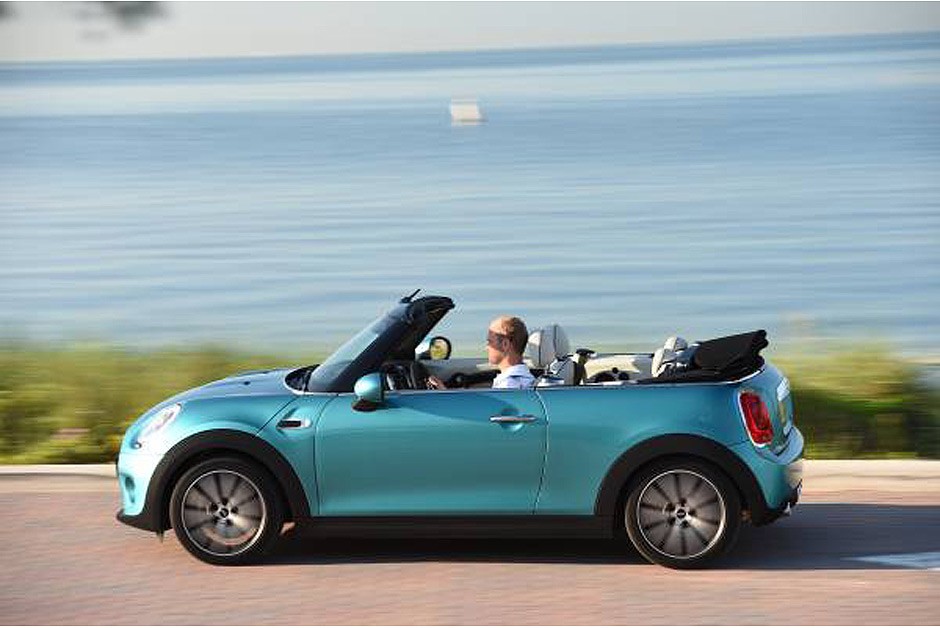 Nova geração do Mini Cooper conversível é revelada