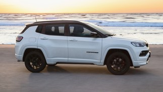 Jeep Compass 2025 fica até R$ 20 mil mais barato; veja preços e versões