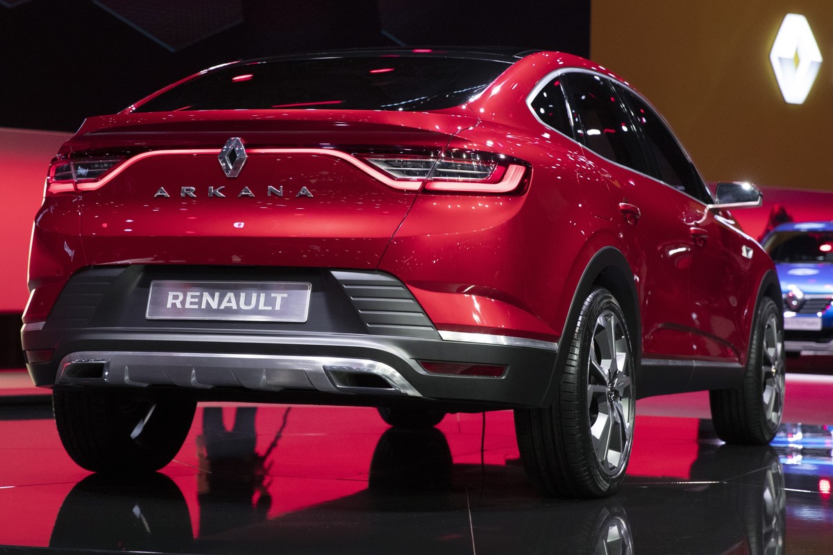 Renault mistura SUV e sedã no inédito Arkana, revelado no Salão de Moscou