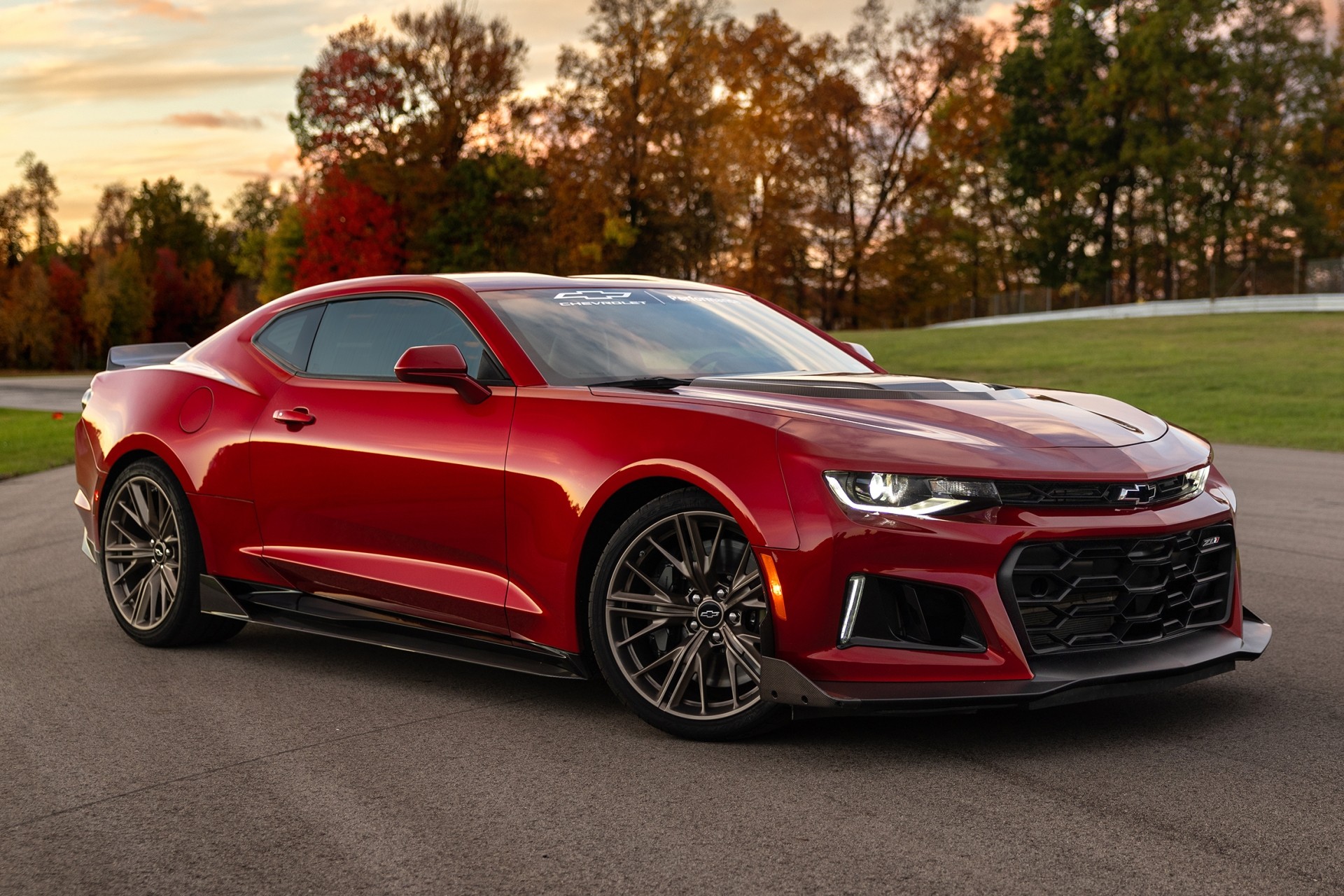 Chevrolet Camaro vai voltar à vida com motor V8 e sem versão elétrica