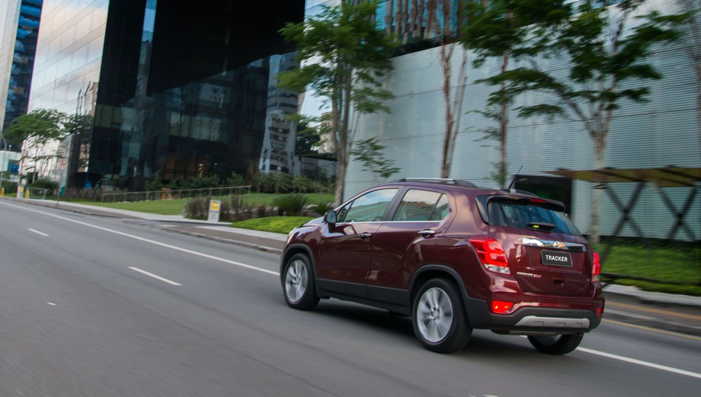 Tracker ou Trax: entenda diferenças entre o SUV brasileiro e seu 'irmão ...