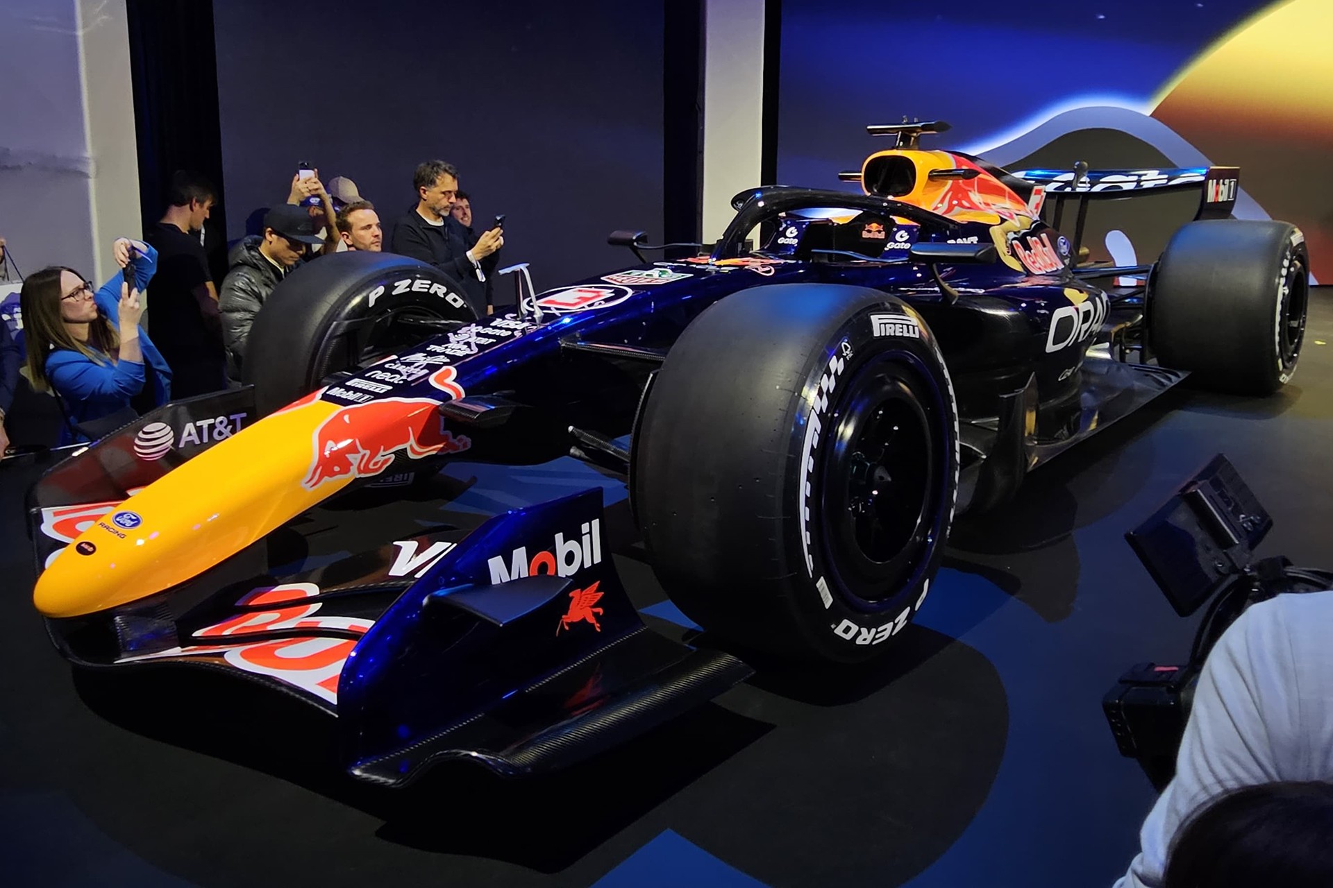 Red Bull revela pintura do carro de 2026 na F1 com motor Ford