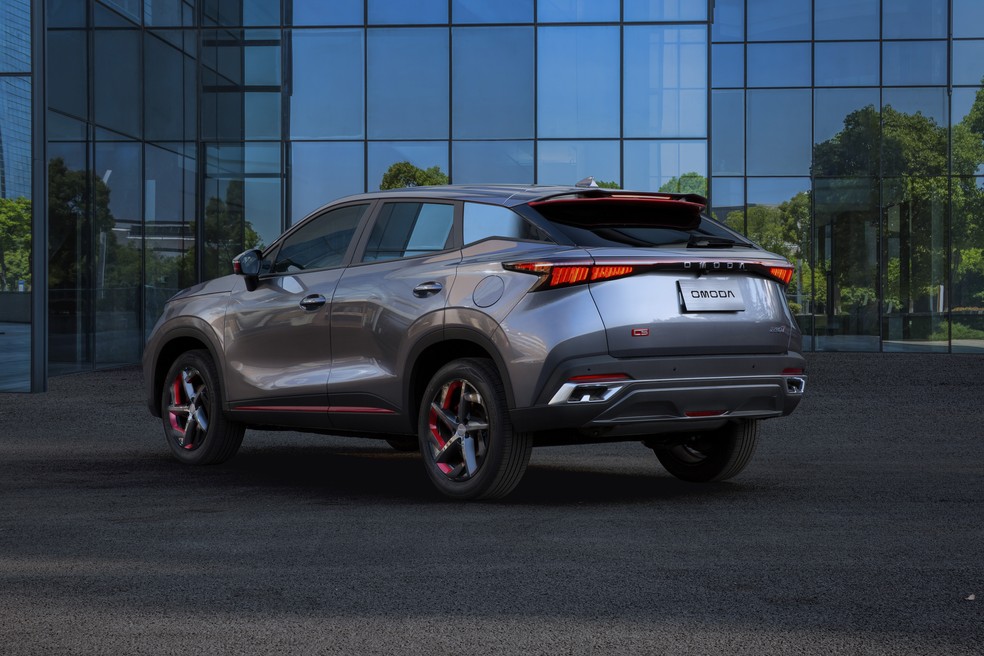 Omoda 5 híbrido terá acabamento melhorado para ser vendido no Brasil