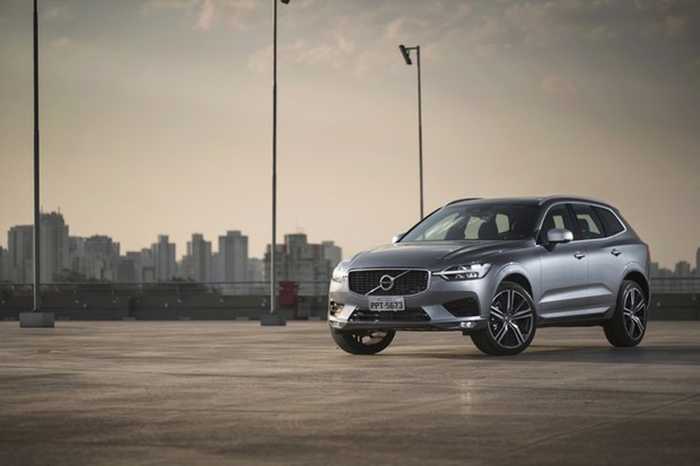 Teste: Volvo XC60 R-Design 2018