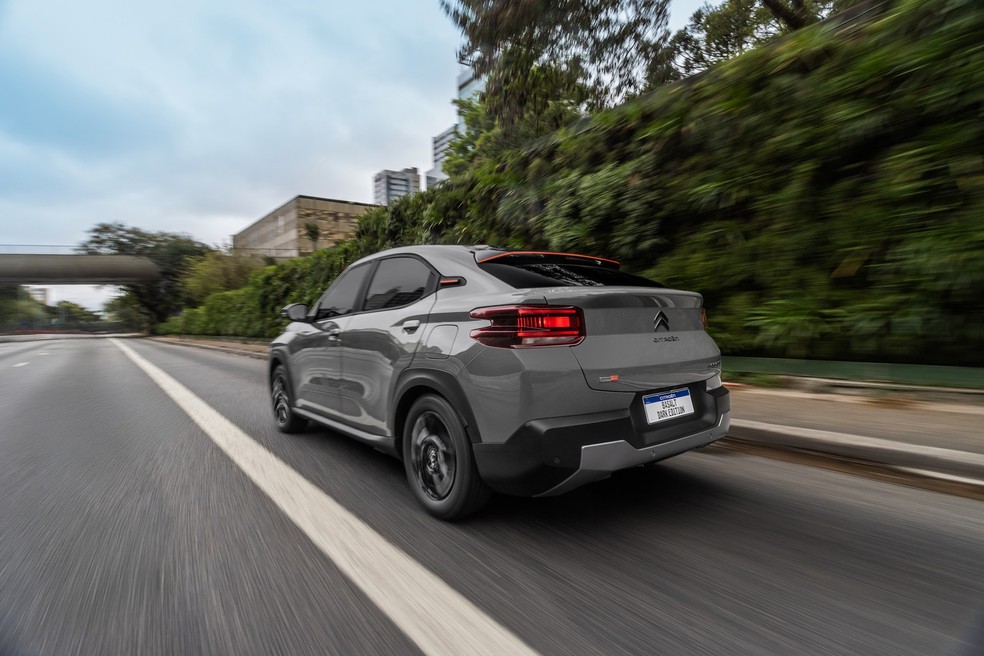 Teste: Citroën Basalt Dark Edition é SUV completão com preço de básico