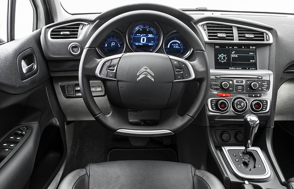 Avaliação: Citroën C4 Lounge Exclusive THP flex