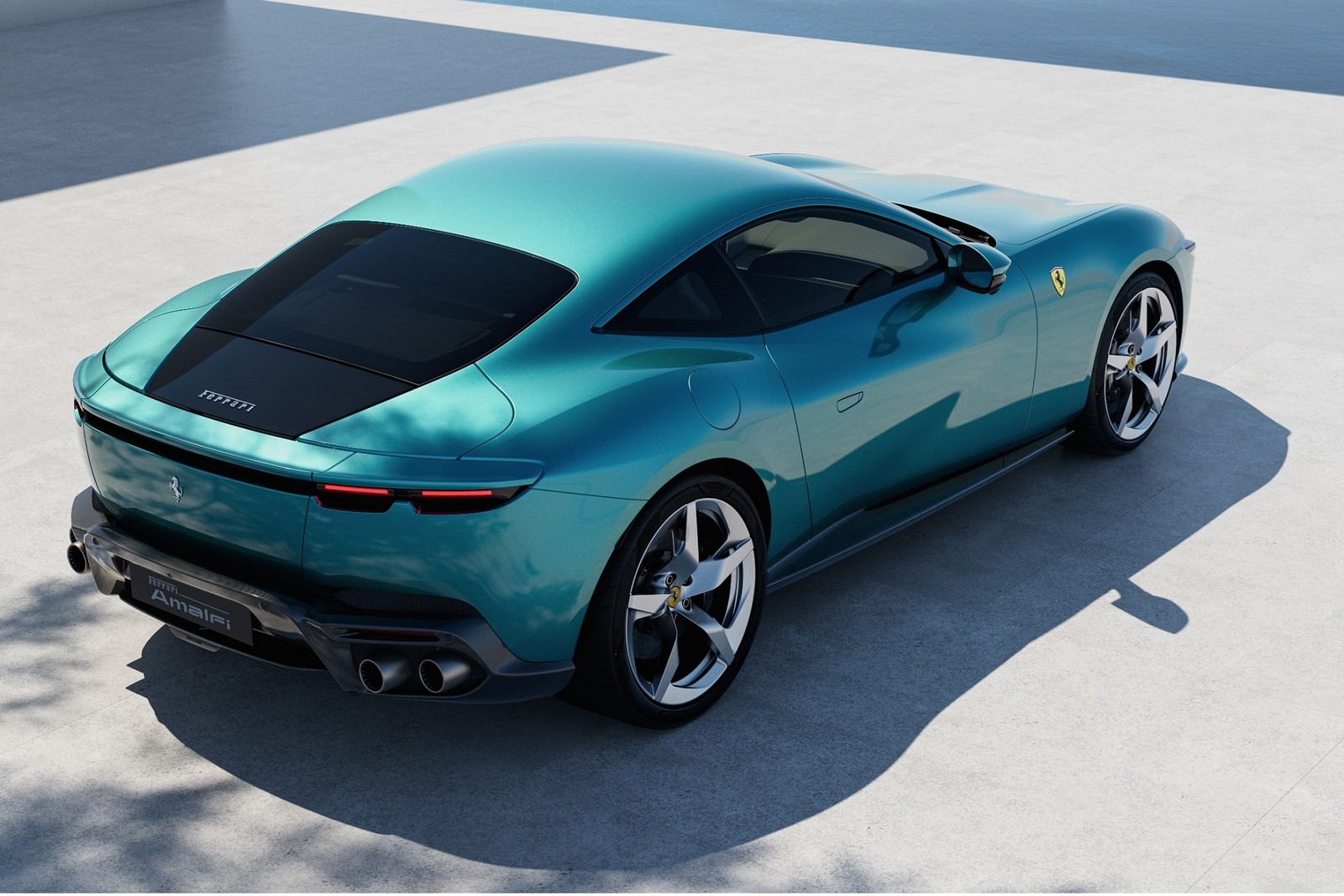 Ferrari Amalfi é o novo carro de entrada da marca com motor V8 de 640 cv