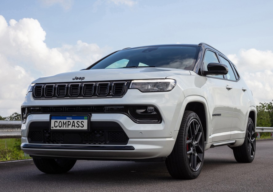 Jeep Compass tem blindagem de fábrica e preço pode entrar no financiamento
