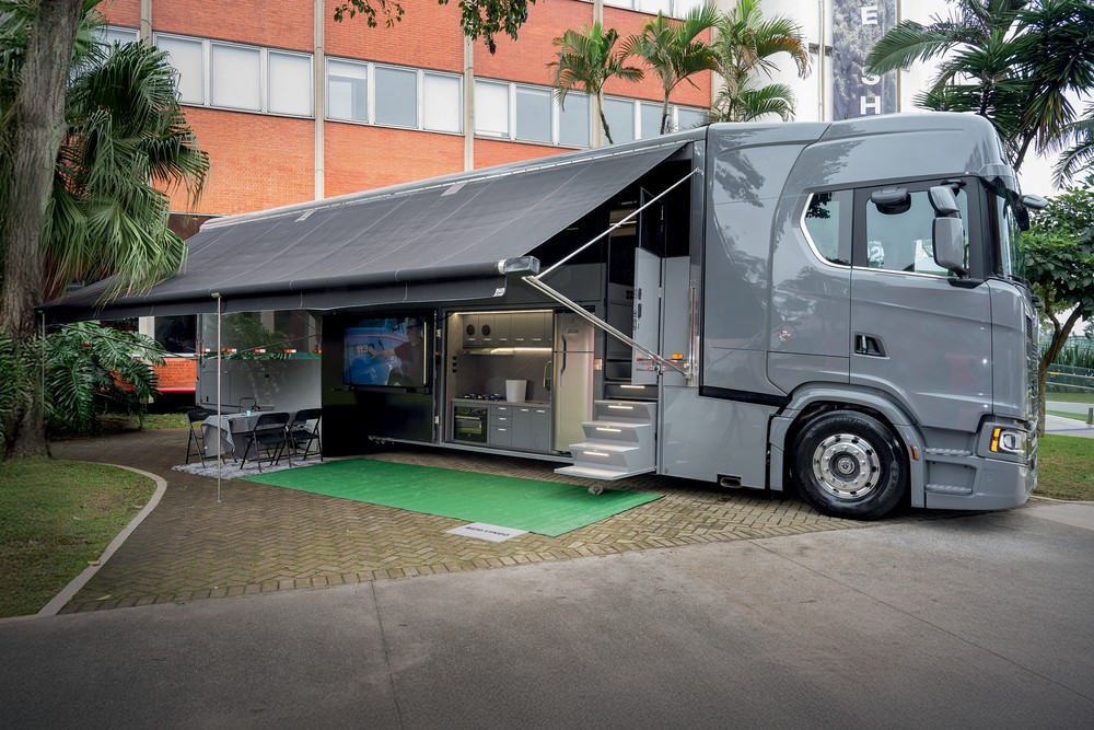 Vídeo: como é o Scania 770 S que virou motorhome de luxo de R$ 3 milhões
