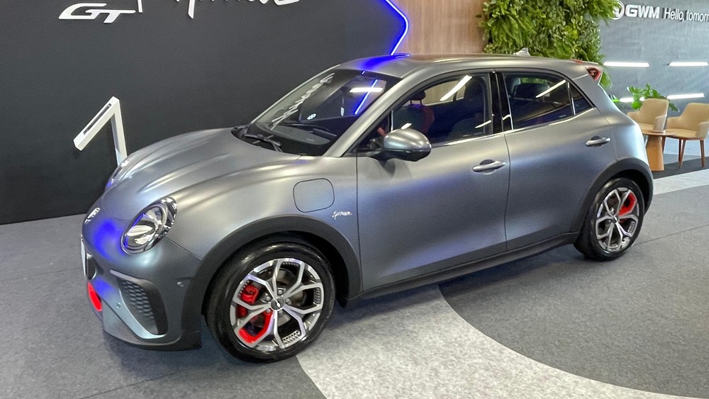 GWM Ora 03 GT Approve é série limitada em collab com irmão de Jade Picon