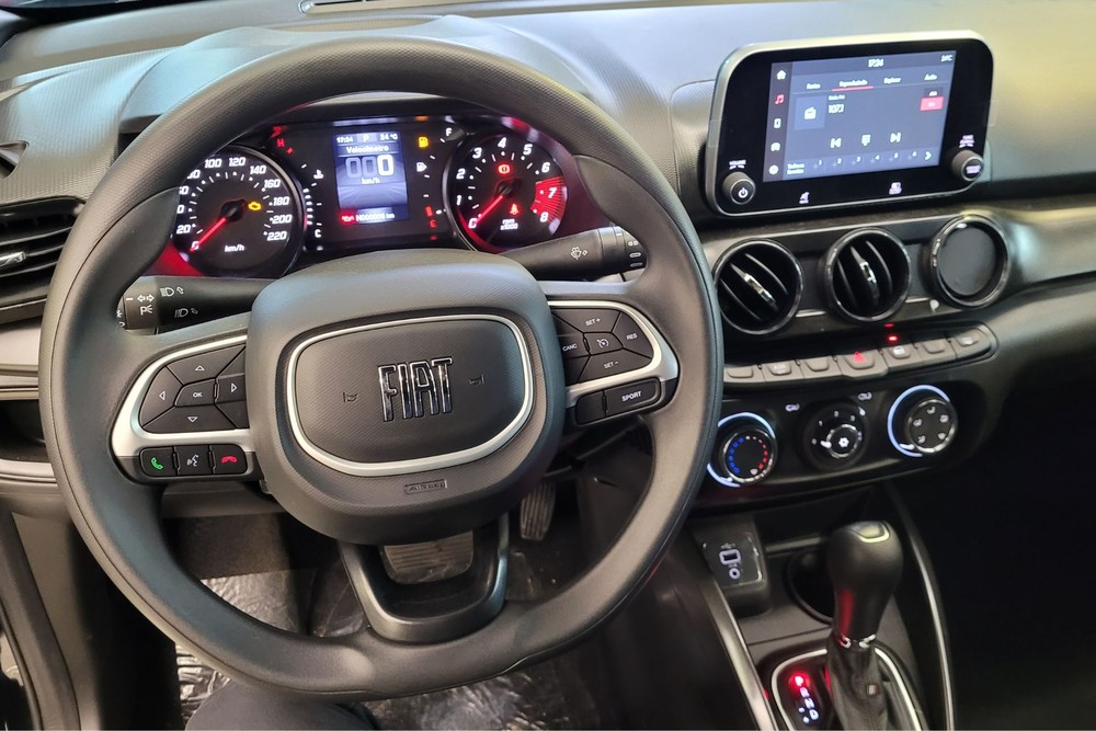 Fiat Cronos Drive 2026: conheça o sedã automático mais barato do Brasil