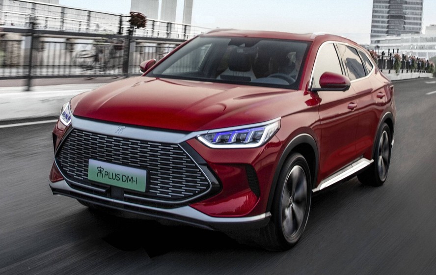 SUV da BYD que carrega na tomada chega ao Brasil com preço menor do que ...