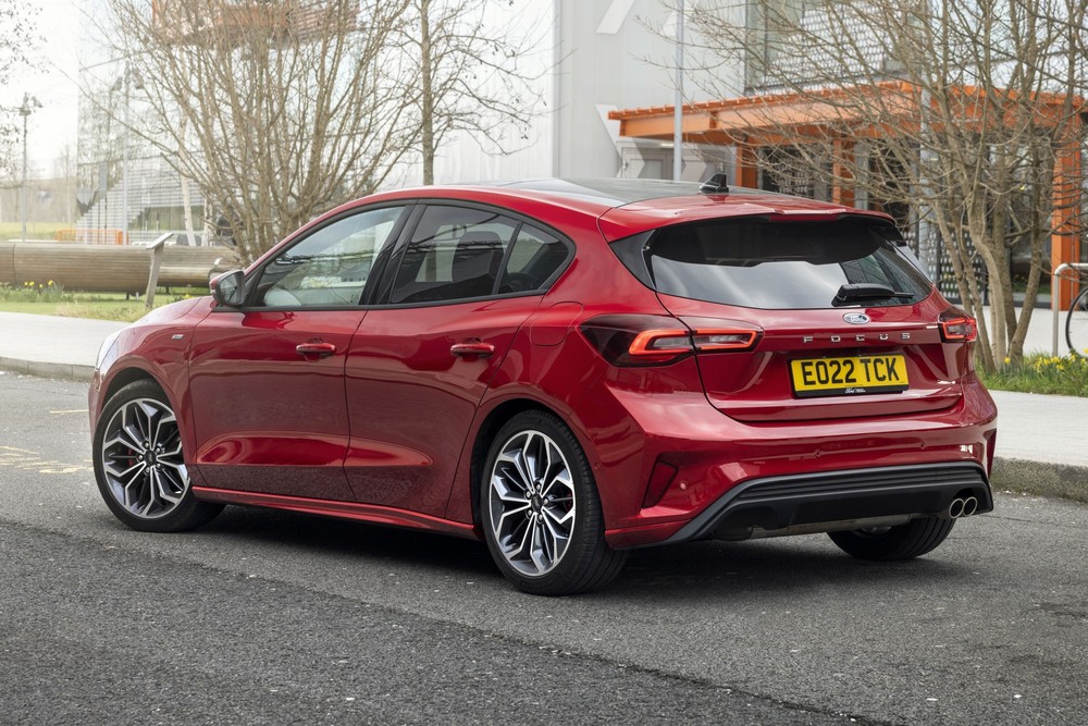 Ford Focus sai de linha após 27 anos e deixa marca fora do segmento