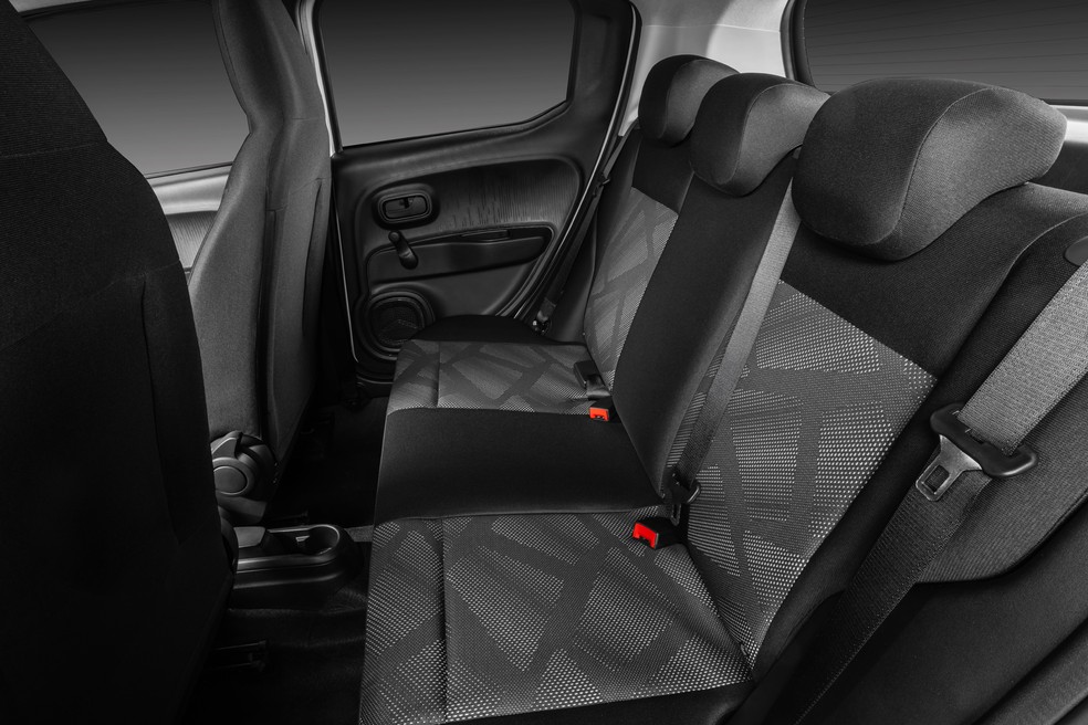 Fiat Mobi 2026 chega com interior de Strada; preços passam de R$ 80 mil