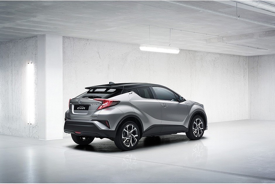 Novo Toyota C-HR tem o interior revelado