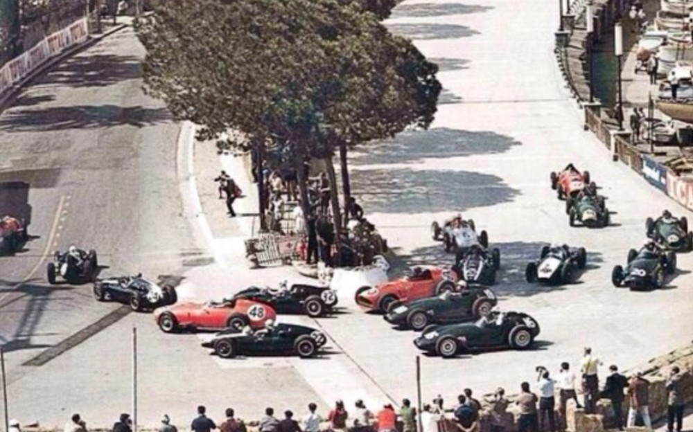 Fórmula 1 de 1959 teve campeão inédito e revolução nos carros