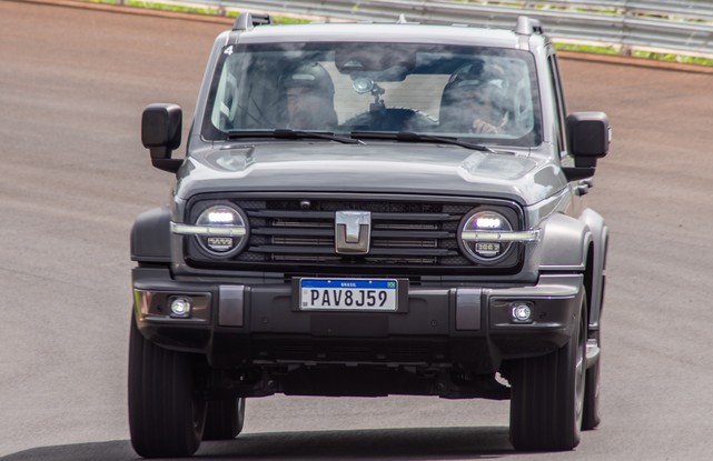 Autoesporte Carros: Tank 300