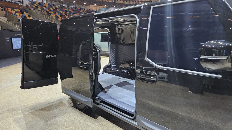 Kia PV5 é a Besta do futuro: elétrica, modular e cheia de truques