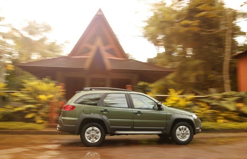 Aceleramos o Fiat Weekend 2015