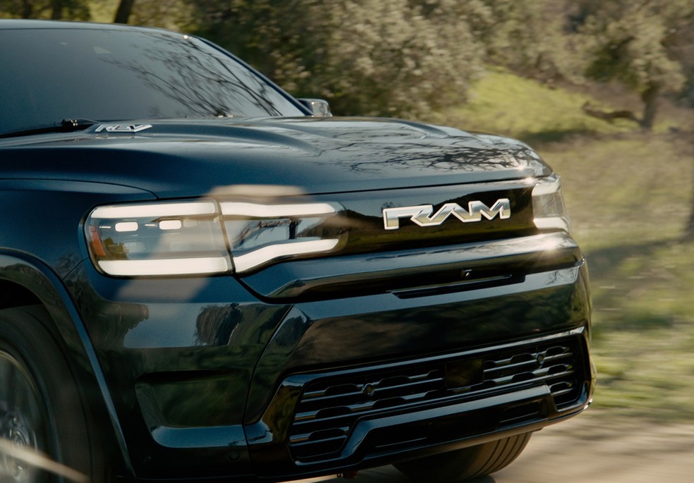 Ram 1500 elétrica não tem a ousadia da proposta original e parece ...