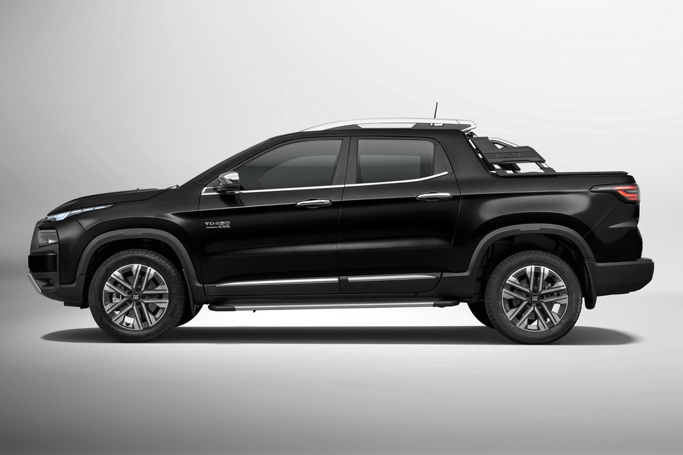 Fiat Toro, Ford Maverick e Ram Rampage: compare tudo das caminhonetes