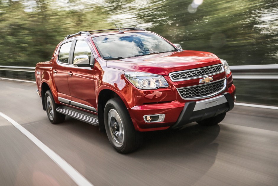 Chevrolet S10 ganha linha 2016 com novas versões