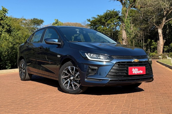 Vídeo: Chevrolet Onix Plus 2026 é mais econômico e mantém sistema polêmico