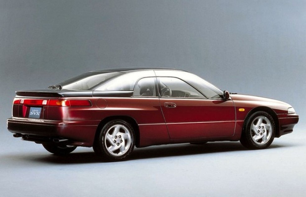 Clássico do dia: Subaru SVX