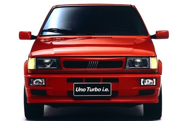 Uno Turbo completa 20 anos