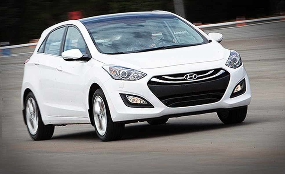 Hyundai i30 ganha nova versão intermediária