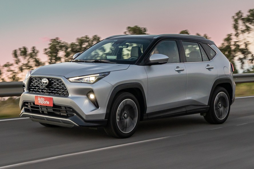 Teste: Toyota Yaris Cross Hybrid faz 19,8 km/l e é mais rápido que ...