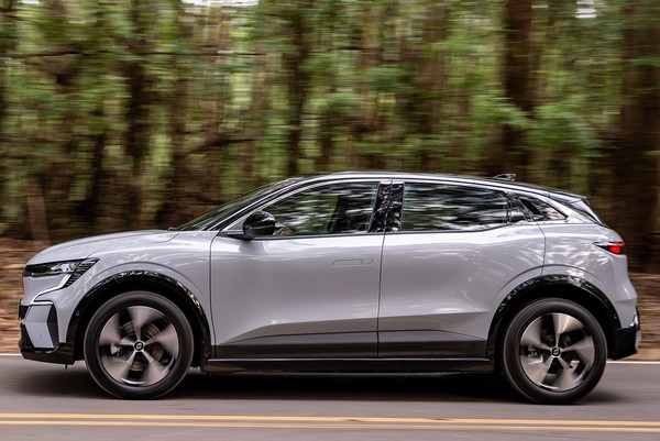 Renault Megane E-Tech estreia no Brasil por R$ 279.900 para encarar BYD e Volvo