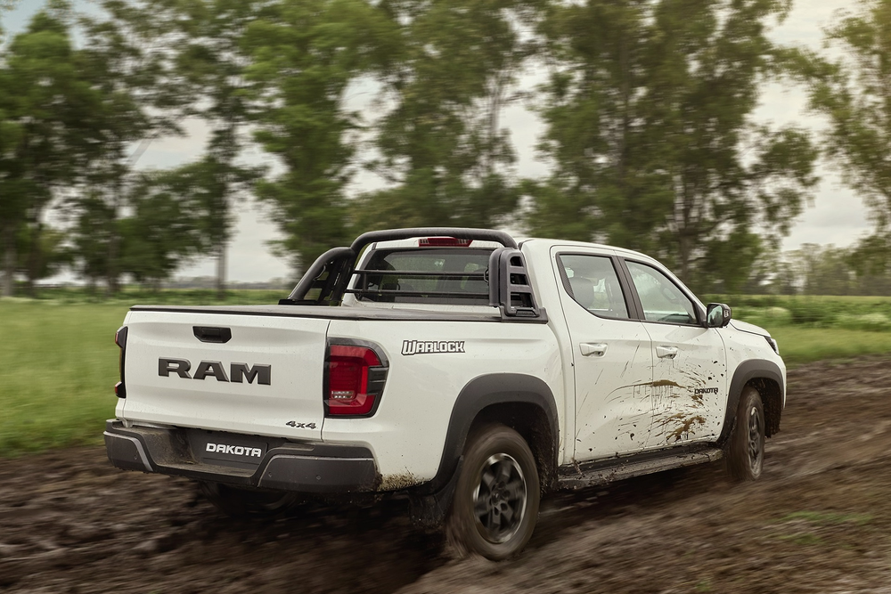 Ram Dakota tem consumo revelado e estreia mais econômica que a Toyota Hilux