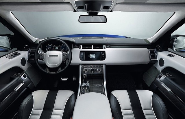 Range Rover Sport SVR chega ao país por R$ 669.900