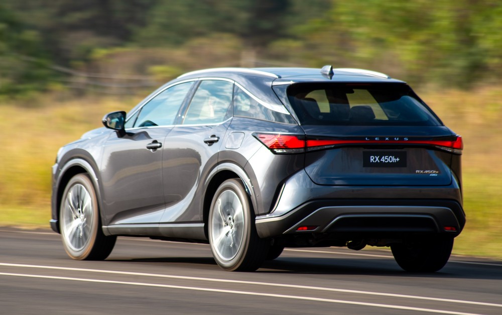 Lexus RX 450h+ é o Carro do Ano Luxo 2025