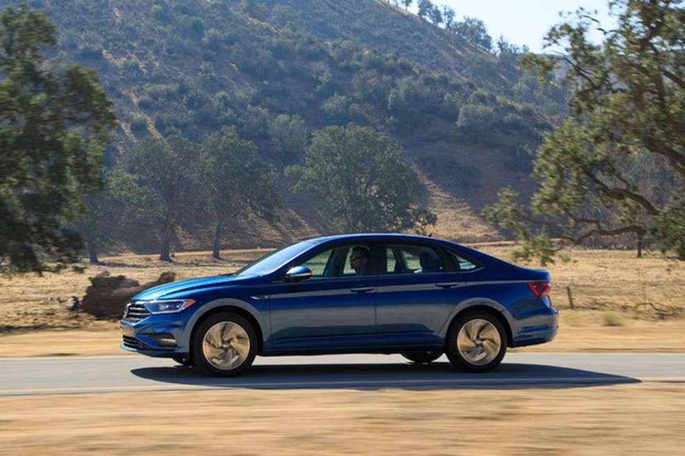 Nova geração do Volkswagen Jetta fica mais próxima da Audi