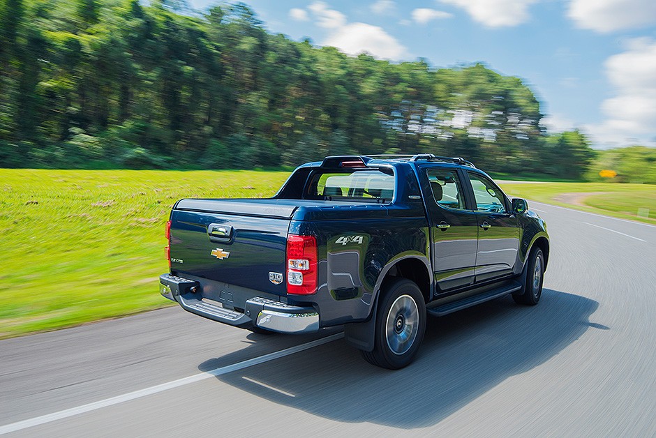 Chevrolet S10 2017 chega reestilizada e com novos equipamentos